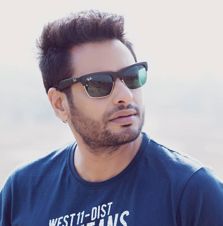 DEV KHAROUD Born Actor Who Became Famous With Rupinder Gandhi Movie